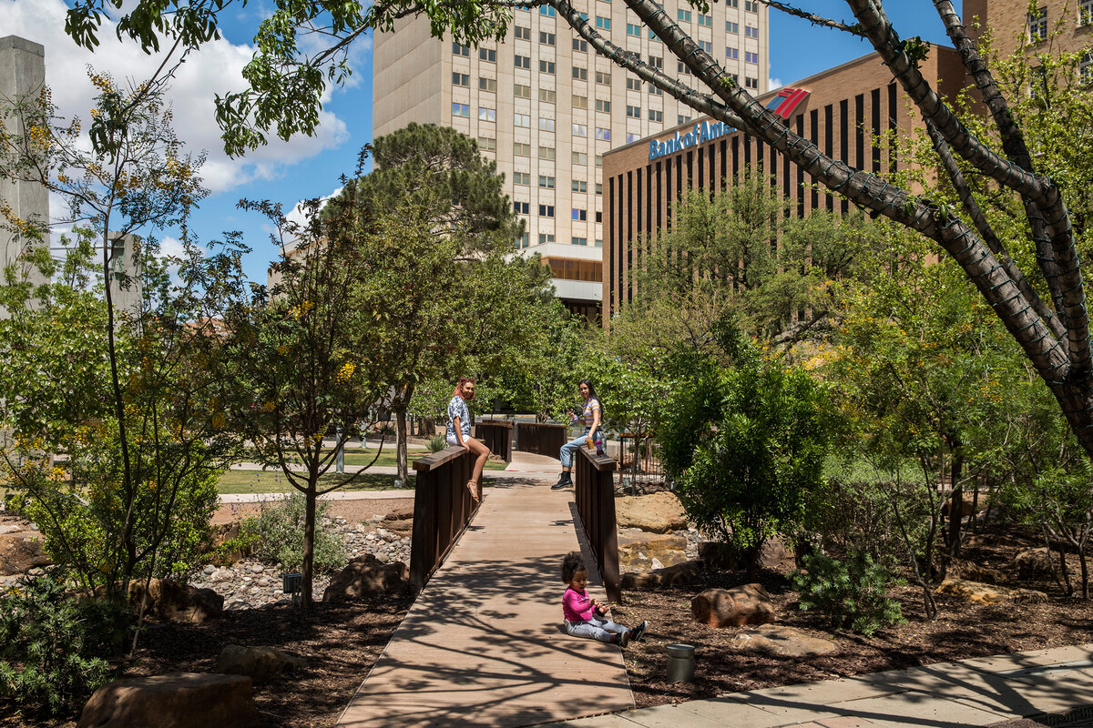 El Paso Pedestrian Pathways | Landscape Performance Series